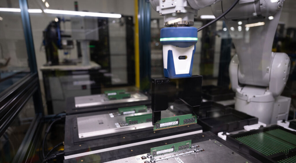 SLS: Global Partner for ITAD, Server Remanufacturing and Decommissioning